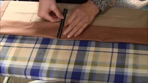 How to Sew an Easy Ruffle Window Valance Curtain | Needlepointers.com